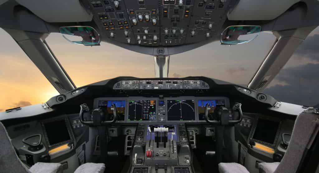 Los sistemas de aviación, objetivo de los hackers durante el verano ...