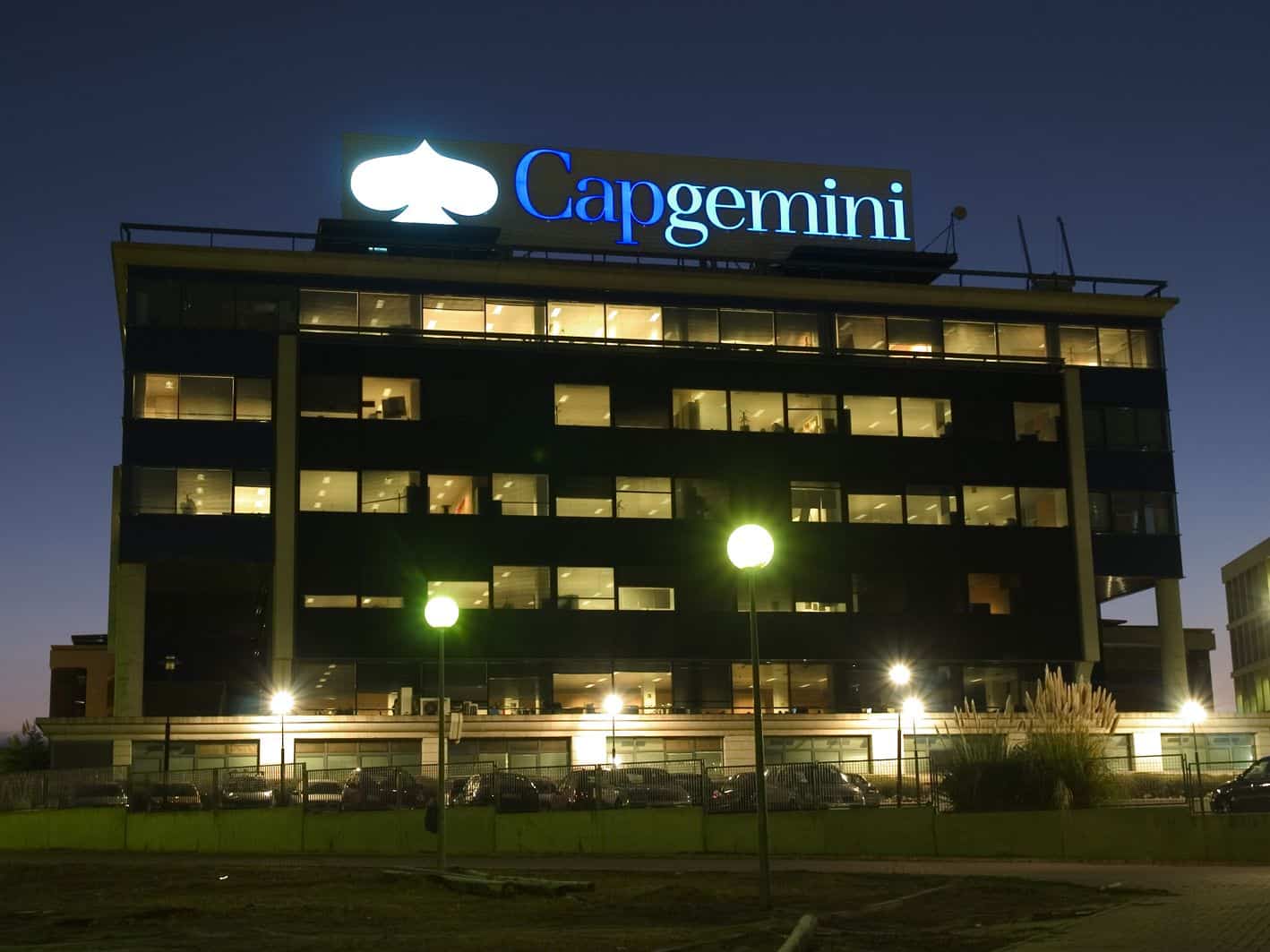 Capgemini líder en servicios gestionados de TI 2021 en la PEAK Matrix